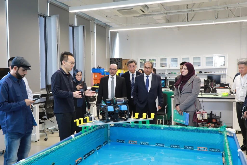 UNESCO Delegation visits HIC-ZJU